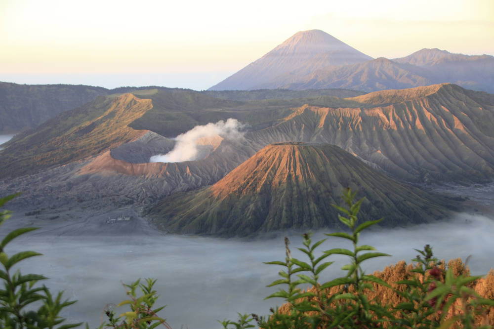Rondreis Indonesië | Tenzing Travel » Unieke reiservaringen